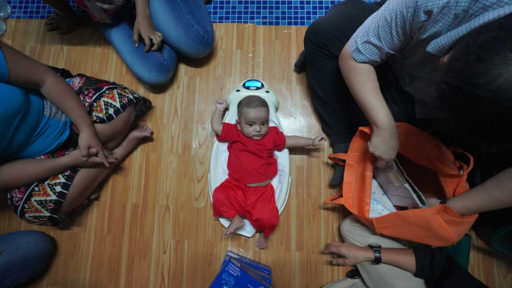 Burmese Migrants in Thailand Helped by Holt Sponsors